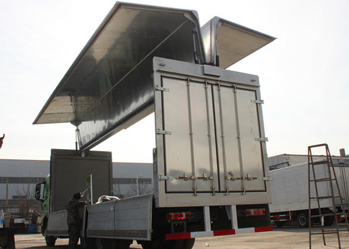 Wing-open box with Composite and Aluminum Profiles for Dry Freight ...